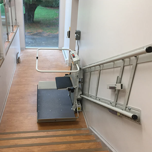 Platform Lifts Toronto | Savaria Delta Platform Vertical Lift